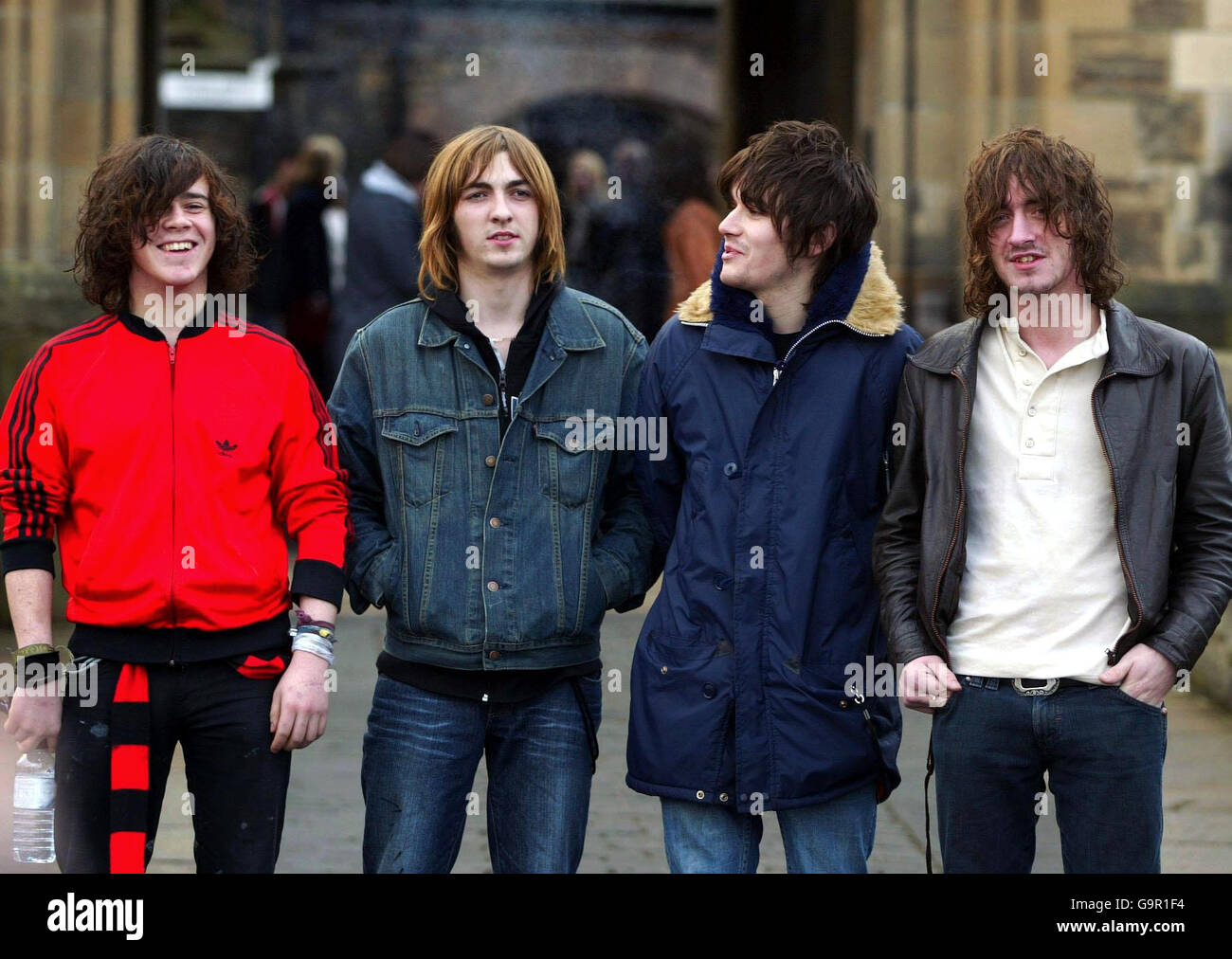 100 ticket only concert edinburgh castle hi-res stock photography and ...