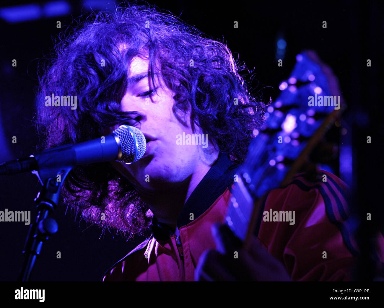 100 ticket only concert edinburgh castle hi-res stock photography and ...