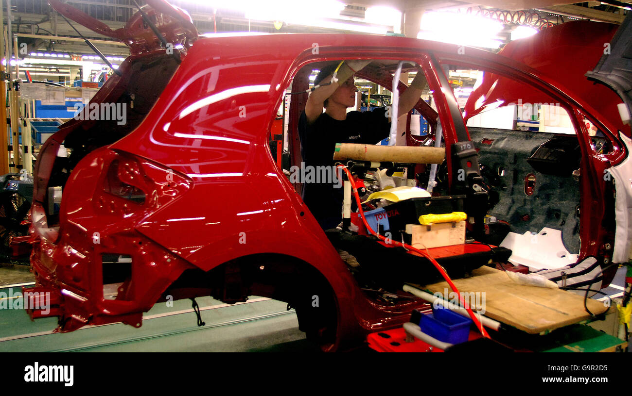 Assembly line new toyota auris toyota hi-res stock photography and ...