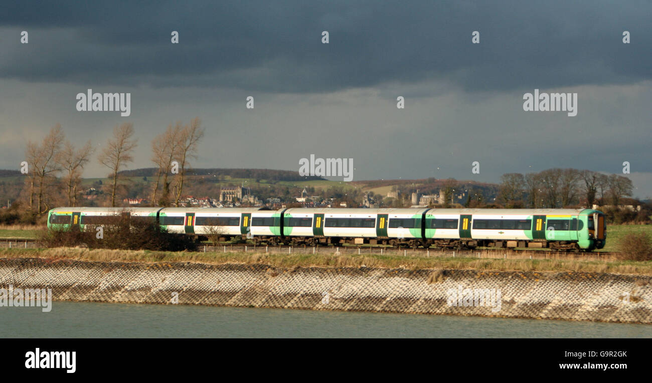 Class 377 electrostar southern railway hi-res stock photography and images - Alamy