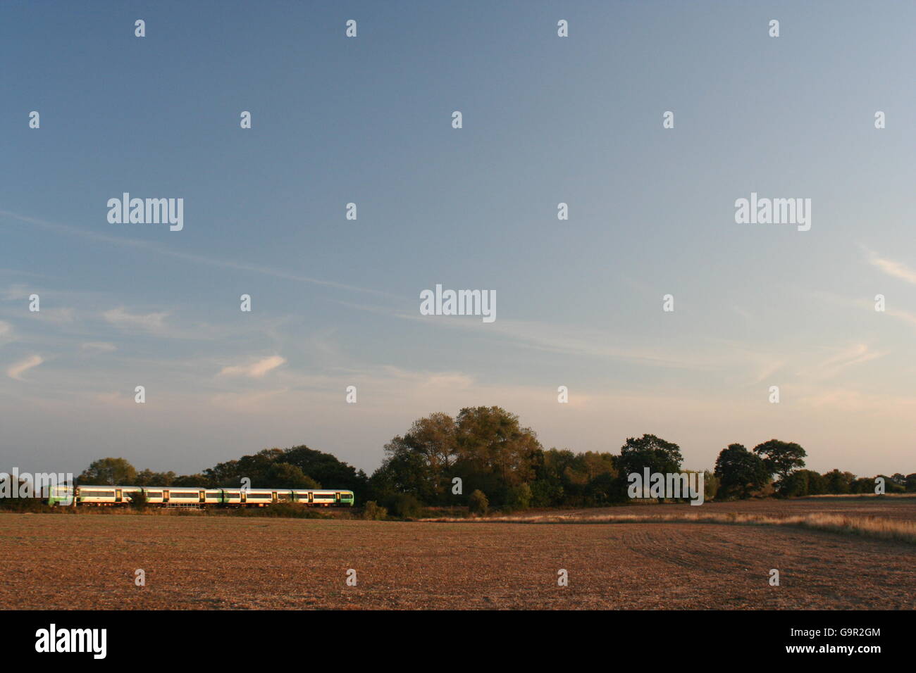 Southern class 377 hi-res stock photography and images - Alamy