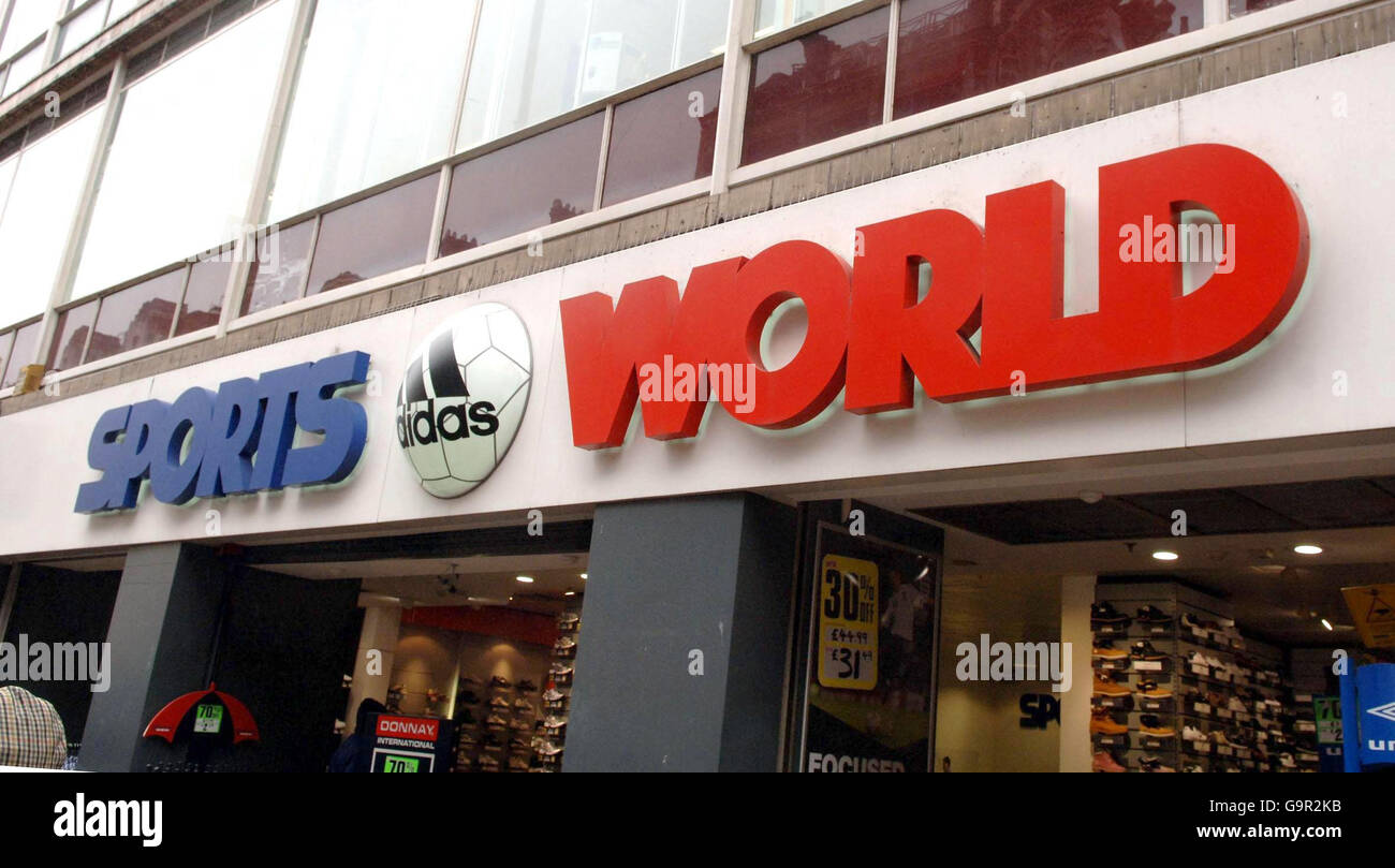 Sports world on oxford street hi-res stock photography and images - Alamy
