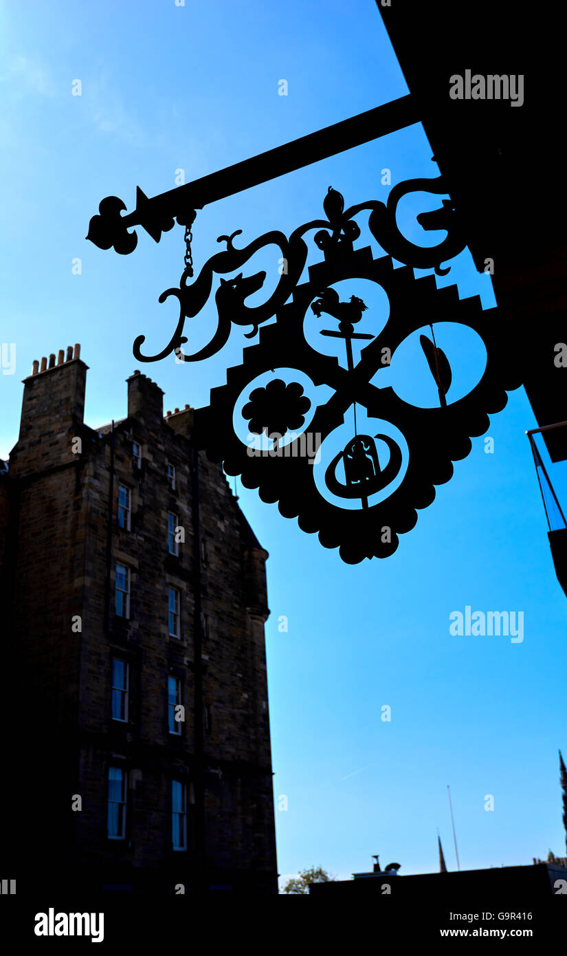 Advocates Close Edinburgh Stock Photo - Alamy