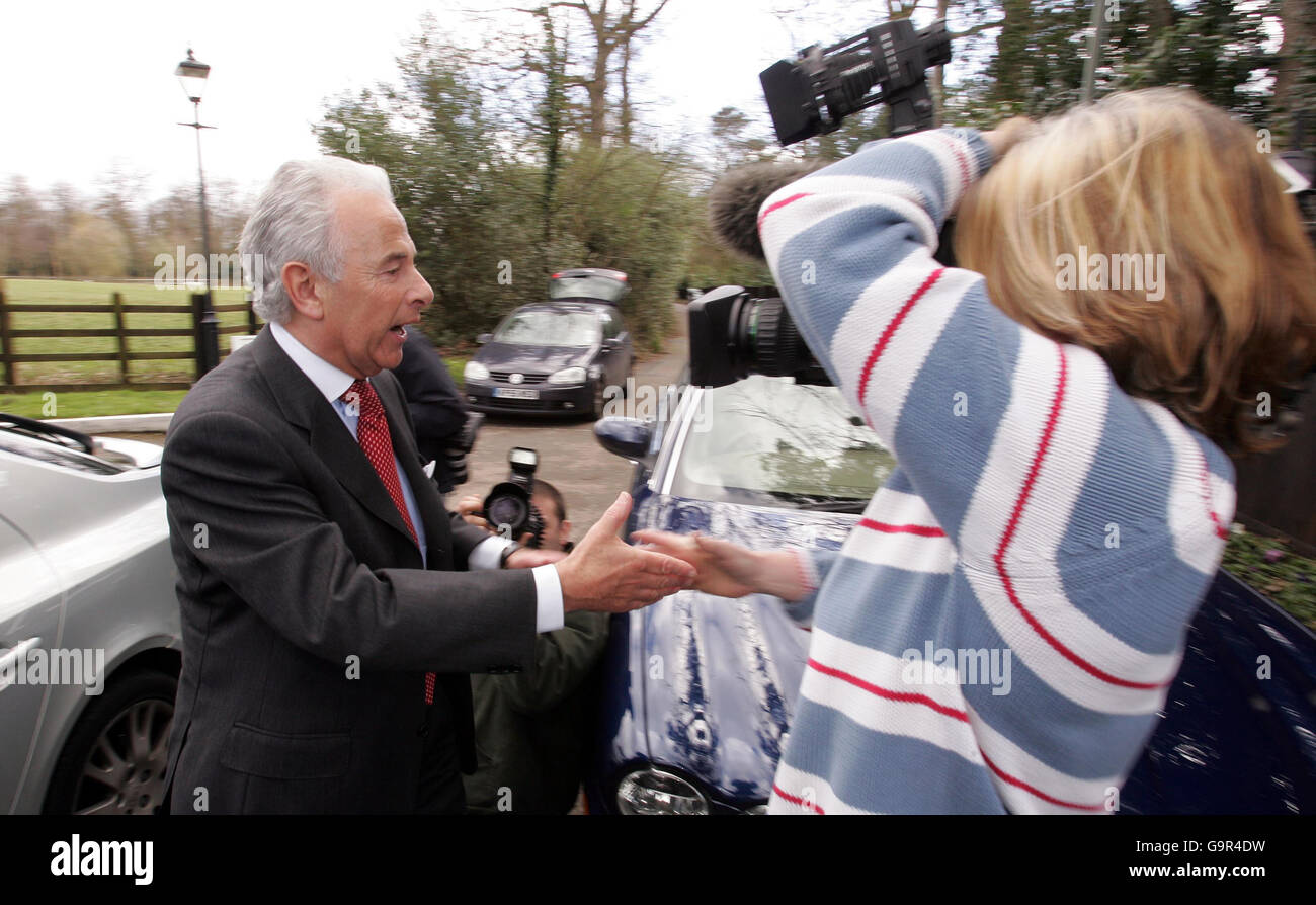 Lord Levy saying sorry to the a BBC Camerawoman after knocking her over ...