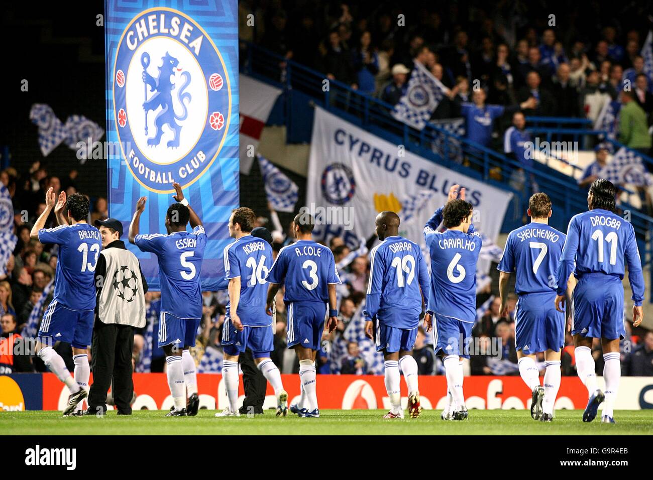 Chelsea team porto hi-res stock photography and images - Alamy