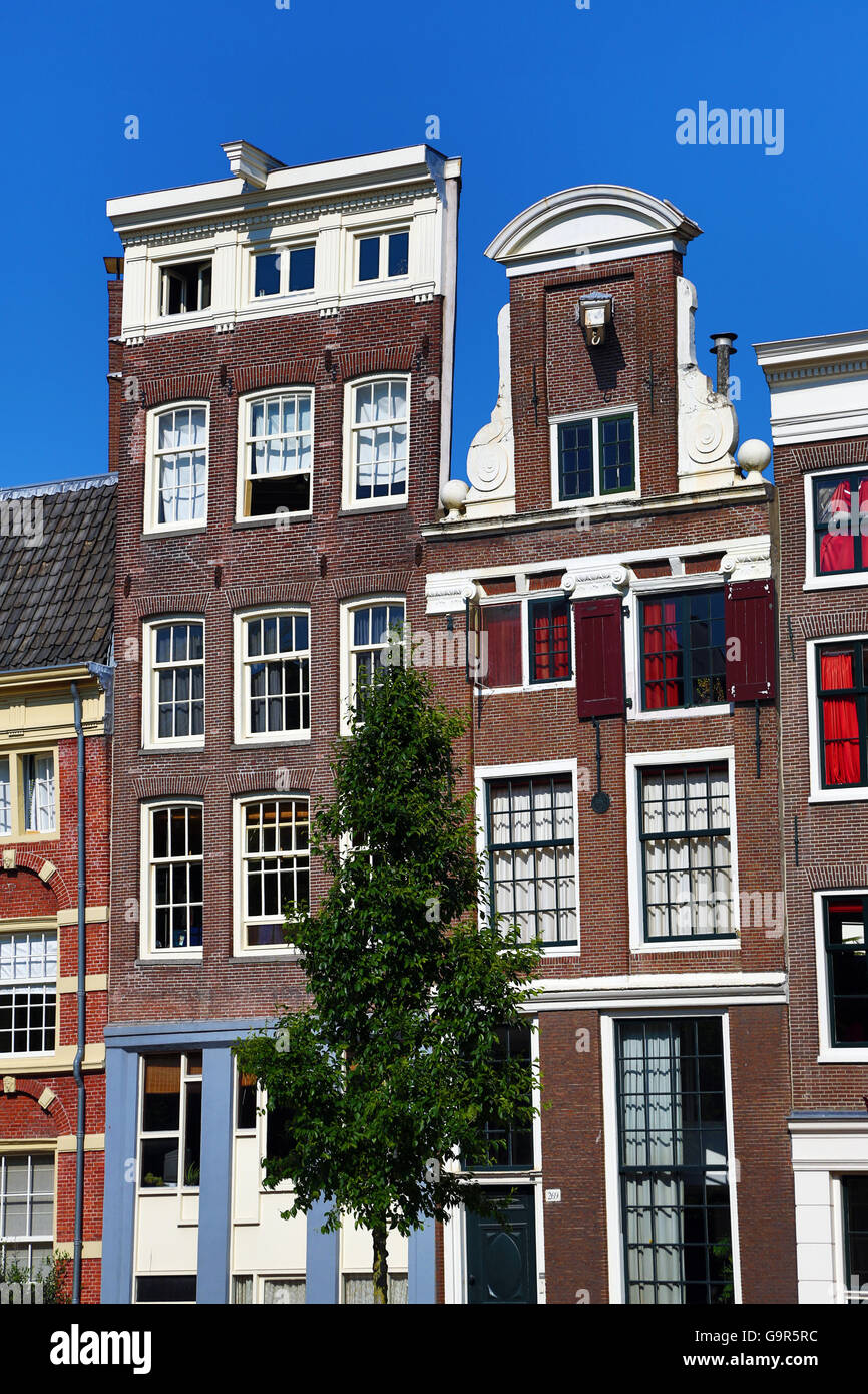 Dutch houses canal amsterdam hi-res stock photography and images - Alamy