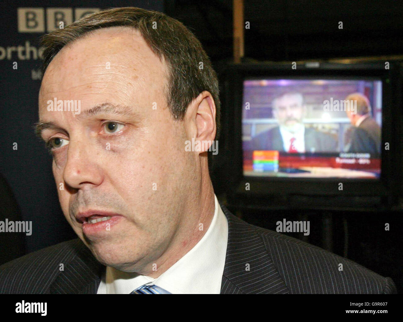 Nigel dodds speaking hi-res stock photography and images - Alamy