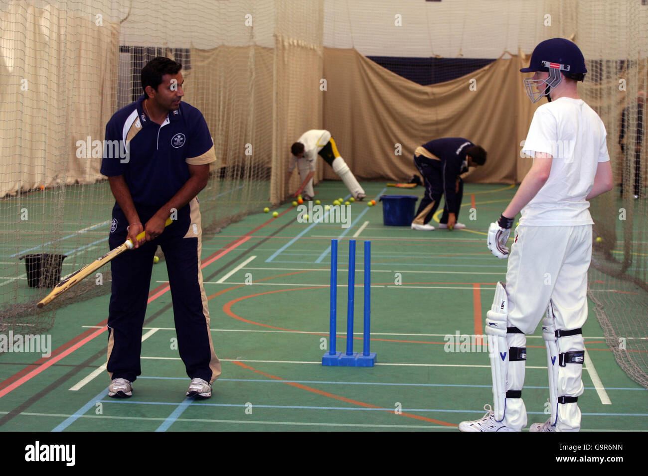 Guildford cricket show hi-res stock photography and images - Alamy