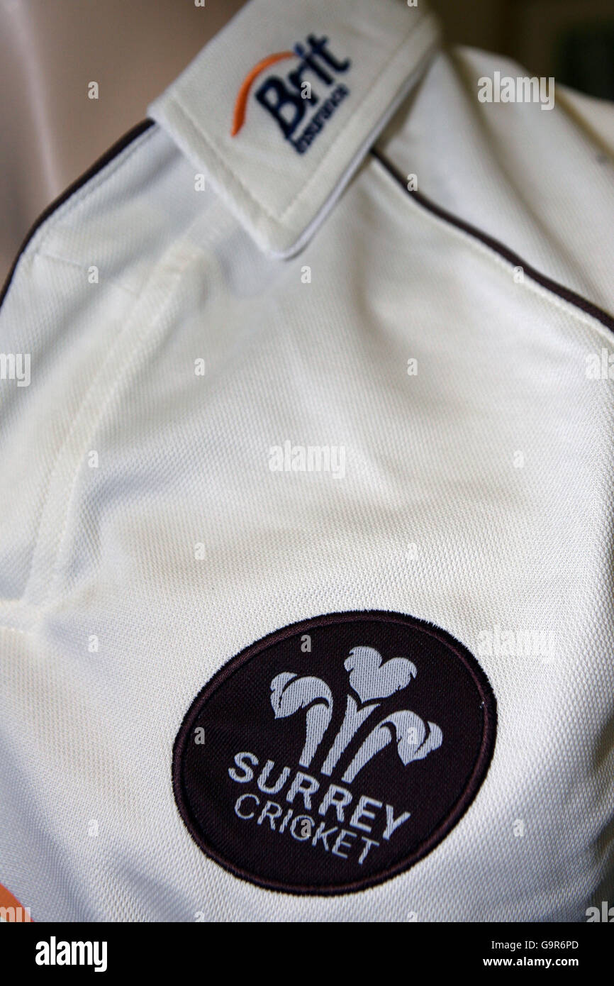 Surrey cricket centre surrey kit hi-res stock photography and images ...