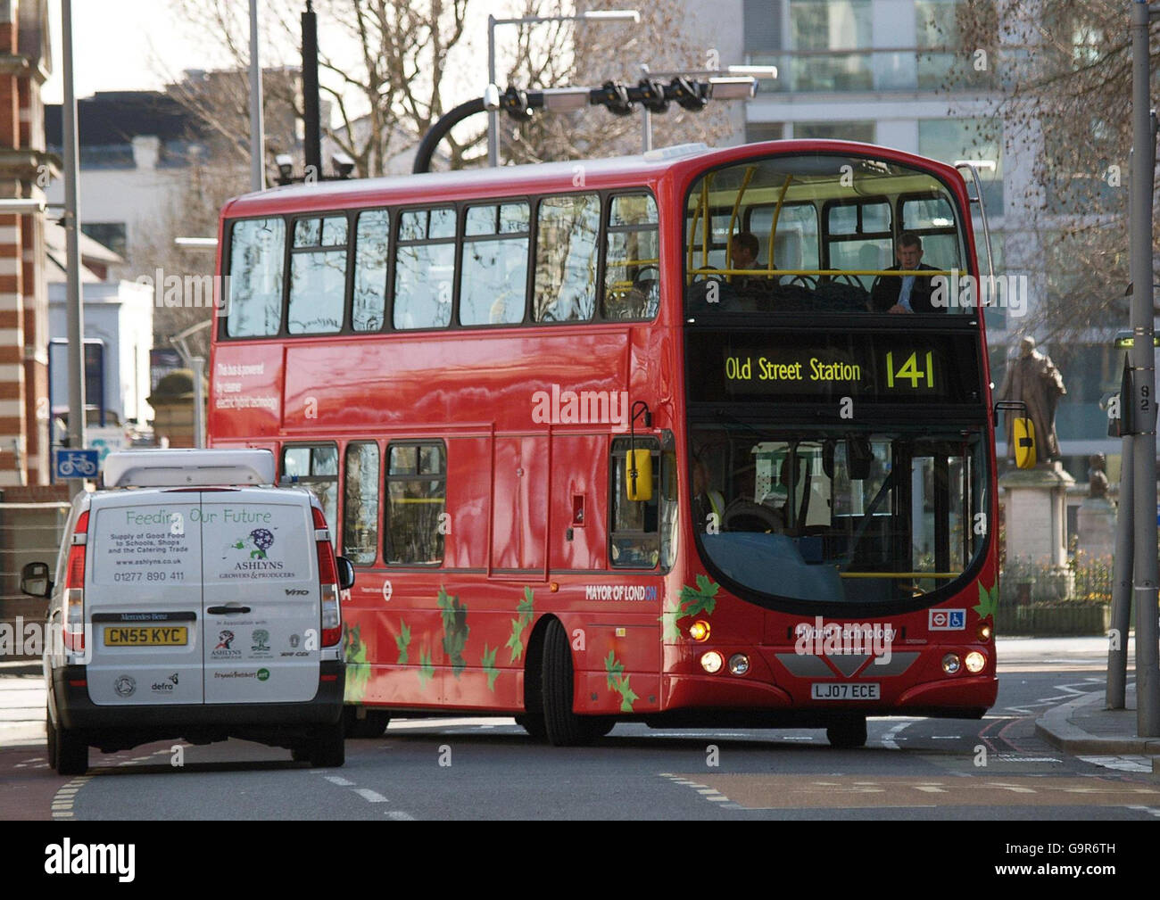 Double decker green line bus hi-res stock photography and images - Alamy