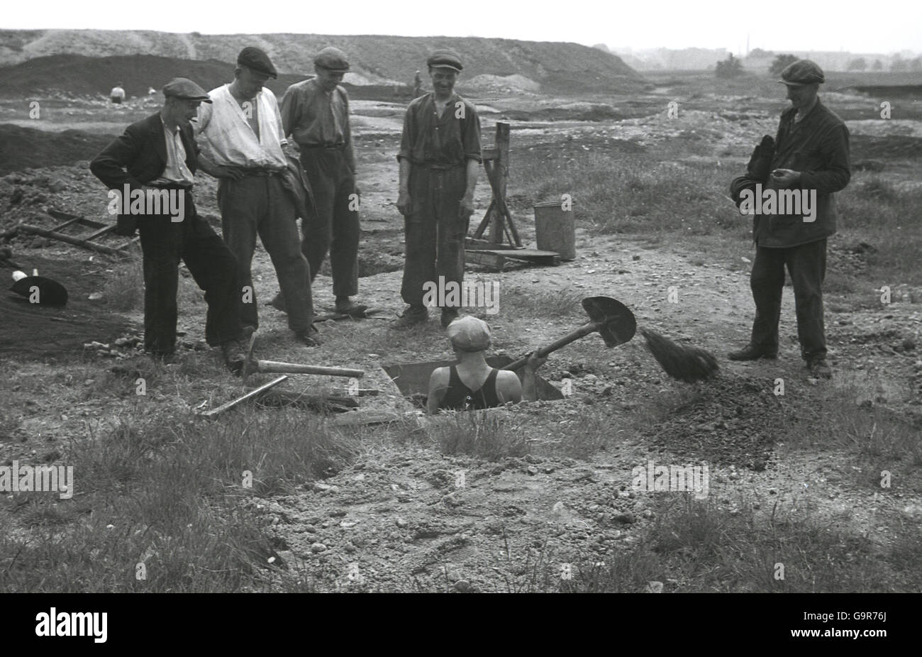 Coal mining 1930s hi-res stock photography and images - Alamy