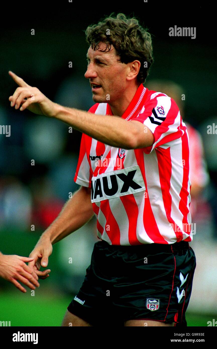 Terry butcher sunderland hi-res stock photography and images - Alamy