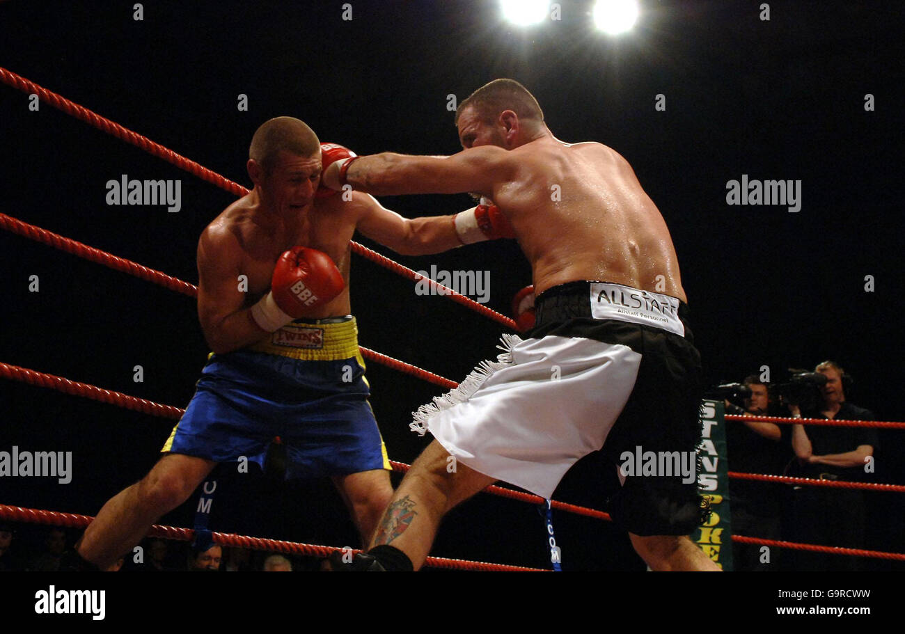 Boxing - Dagenham Stock Photo - Alamy