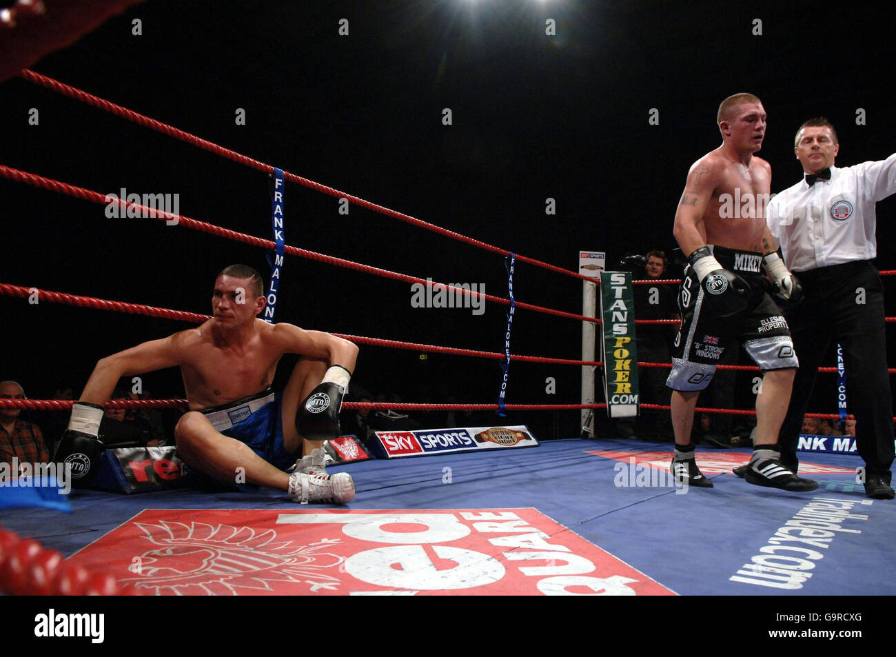 Goresbrook leisure centre in dagenham essex hi-res stock photography ...