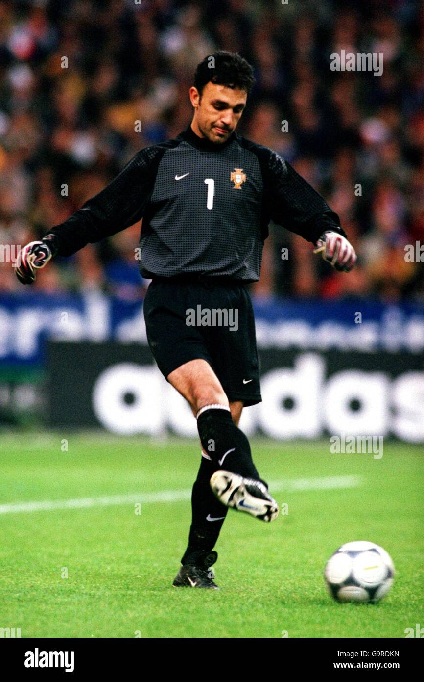 Portugal goalkeeper quim hi-res stock photography and images - Alamy