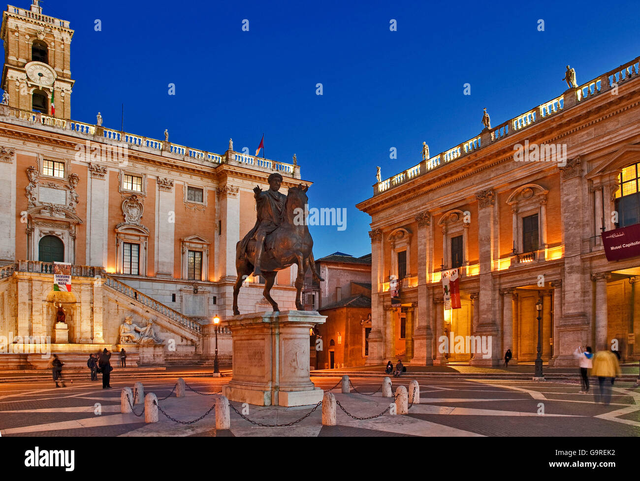 Capitol hill, Capitol, Statue of Marc Aurel, Senate House, Capitoline ...