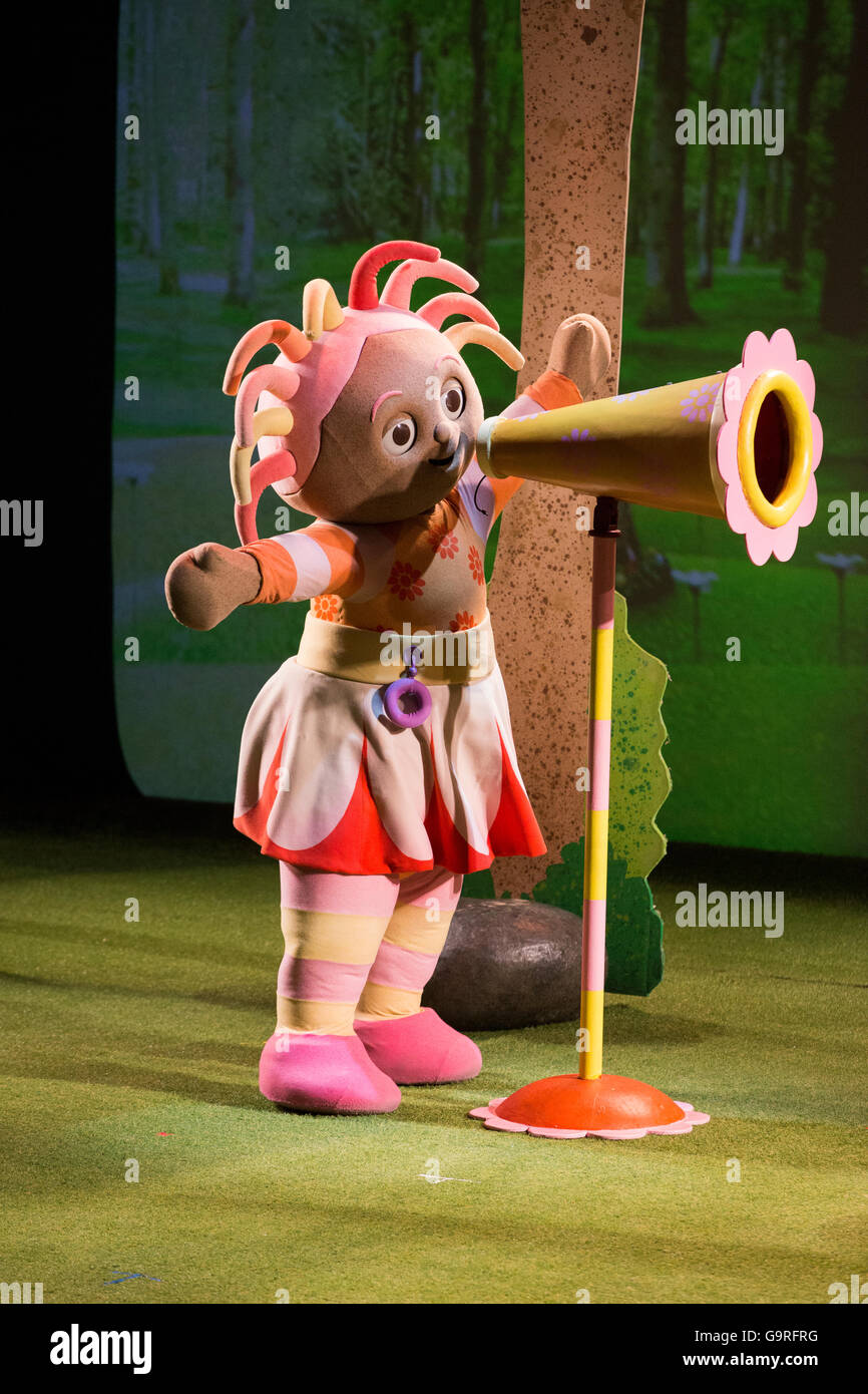 In The Night Garden character characters live show Stock Photo - Alamy
