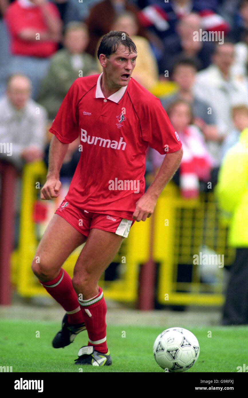 Glenn hoddle swindon town hi-res stock photography and images - Alamy