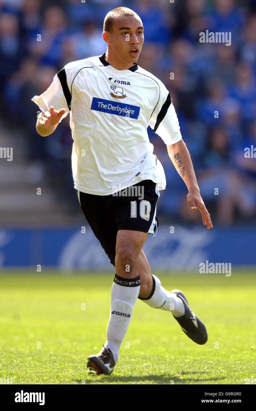 Soccer - Coca-Cola Football League Championship - Leicester City v ...