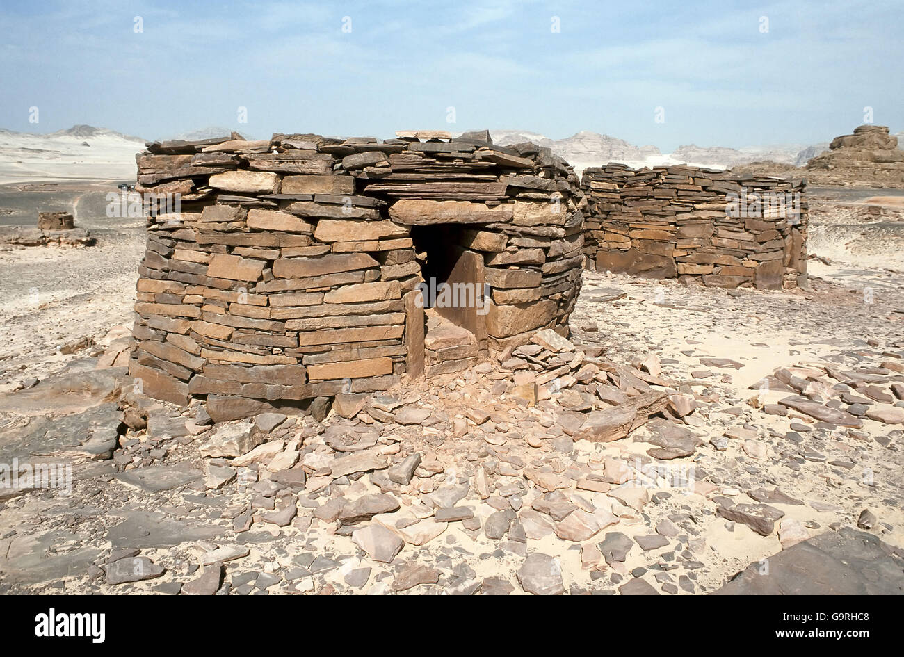 Nawamis, stone building, dry stone wall, prehistoric chalcolithic ...