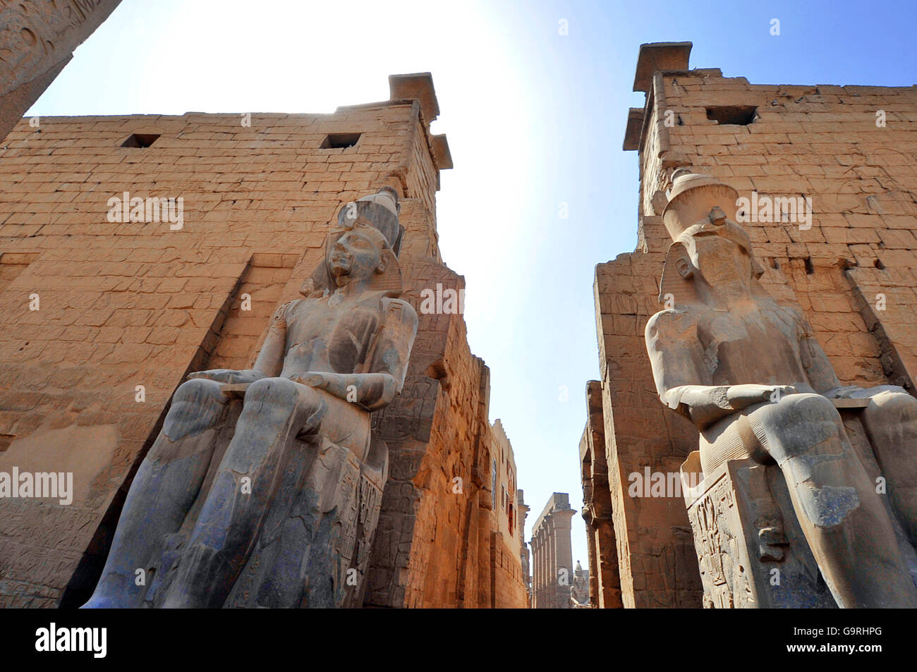 Luxor temple hi-res stock photography and images - Alamy
