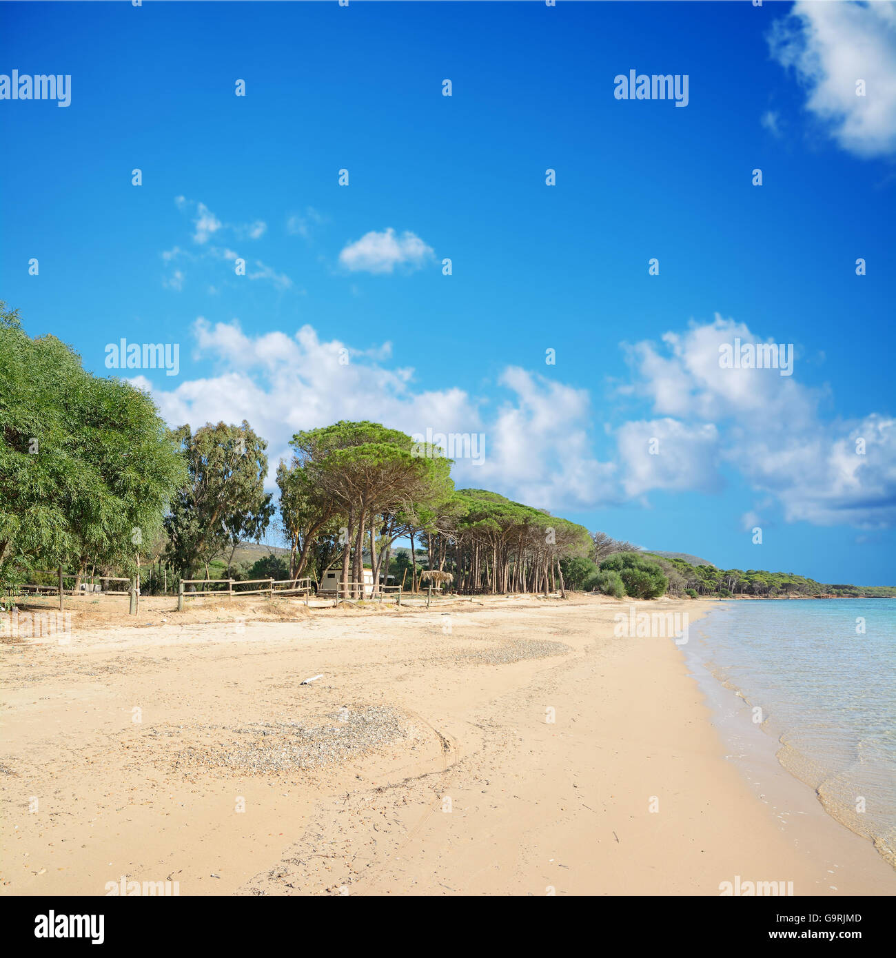 Mugoni beach shoreline under a cloudy sky Stock Photo - Alamy