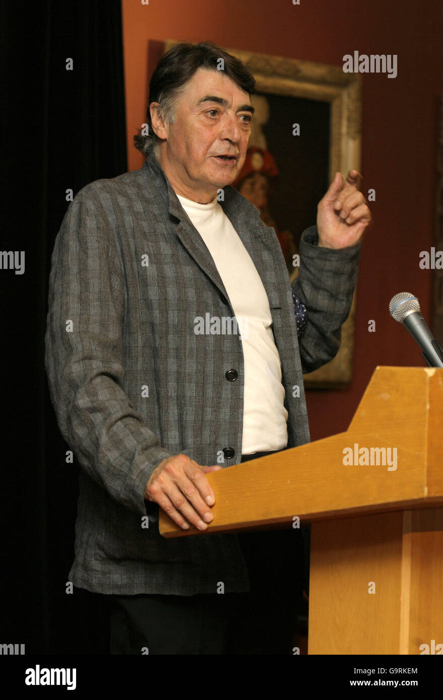 Bill Bryden announces the absent winner John Heilpern - who won with ...