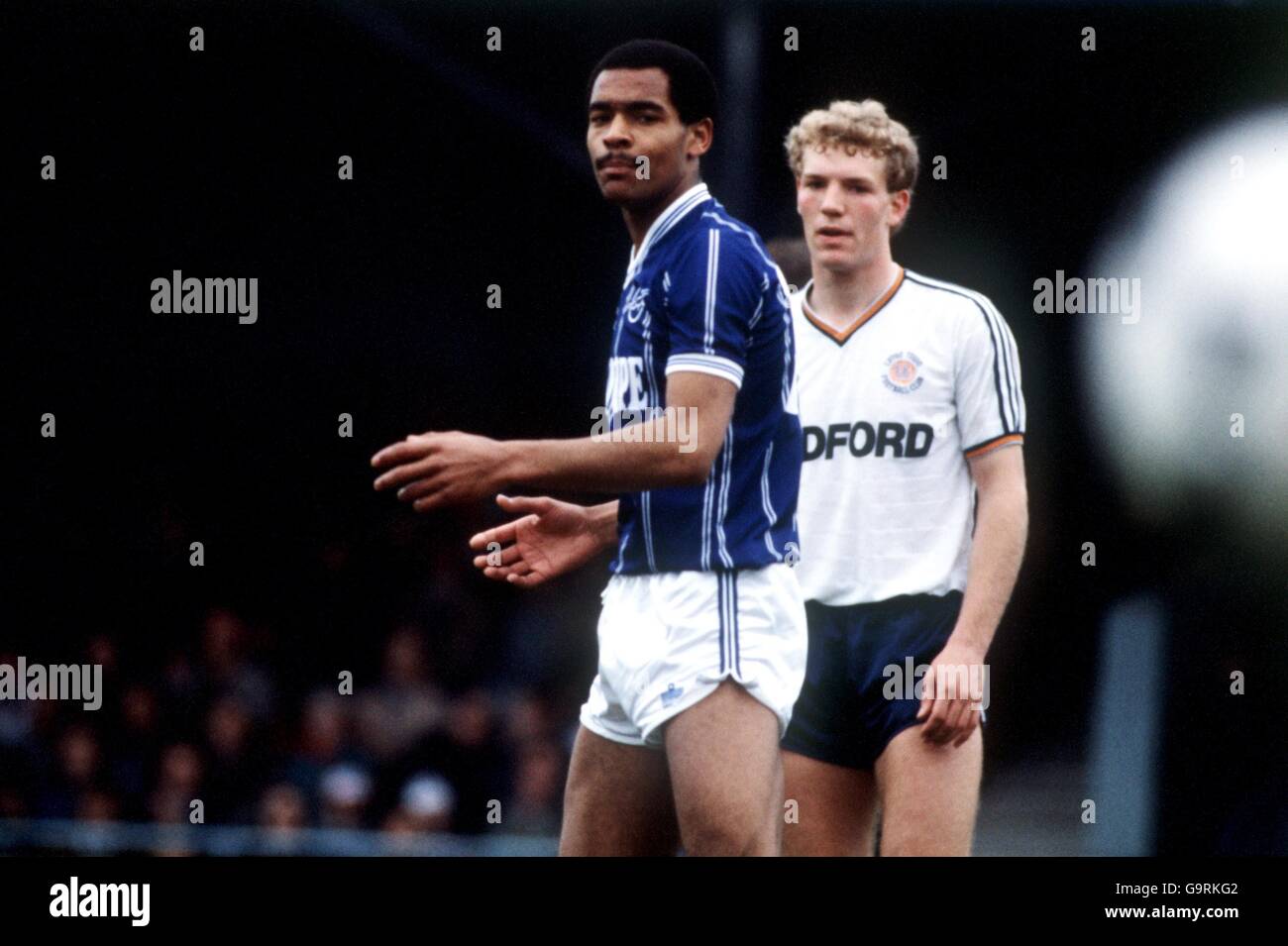 Luton v leicester city hi-res stock photography and images - Alamy