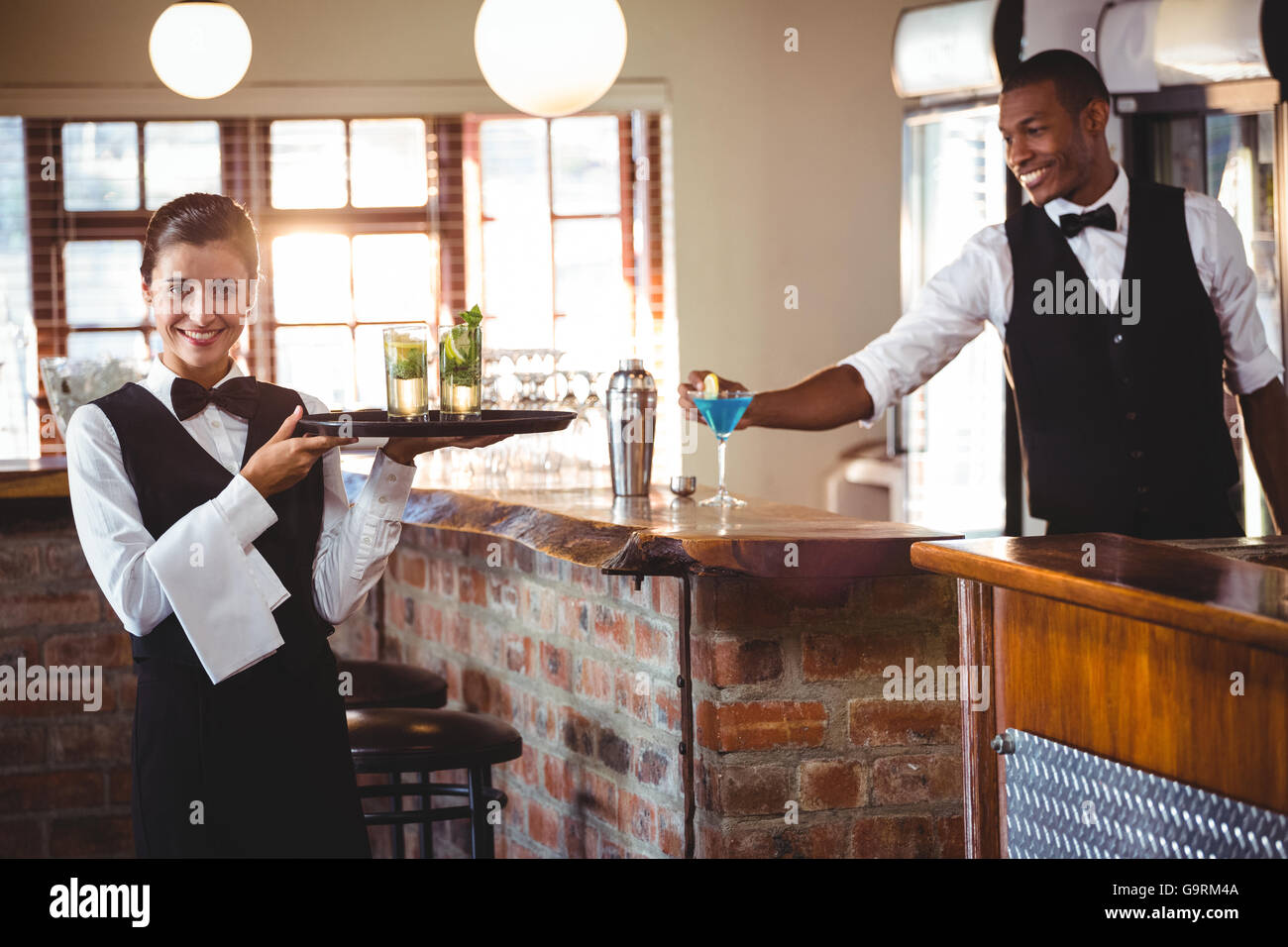 Bartender with garnish tray hi-res stock photography and images - Alamy