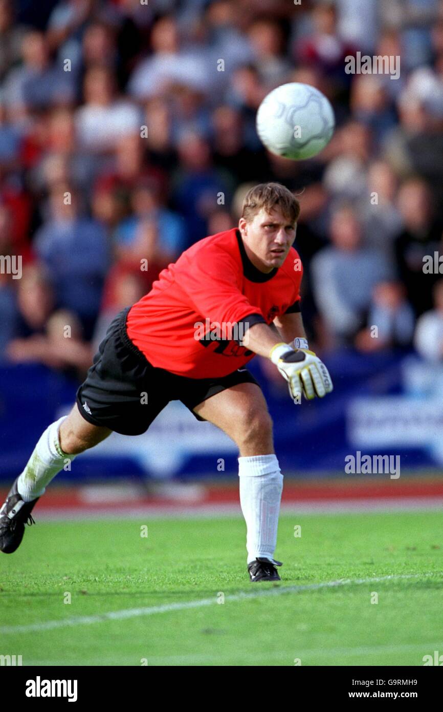 Rangers goalkeeper stefan klos throws the ball out hi-res stock ...
