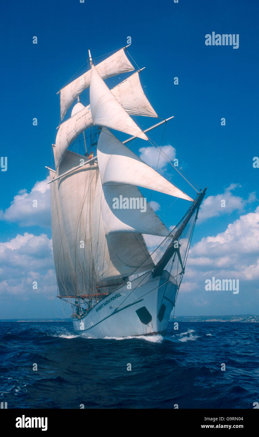 Sailing mediterranean hi-res stock photography and images - Alamy