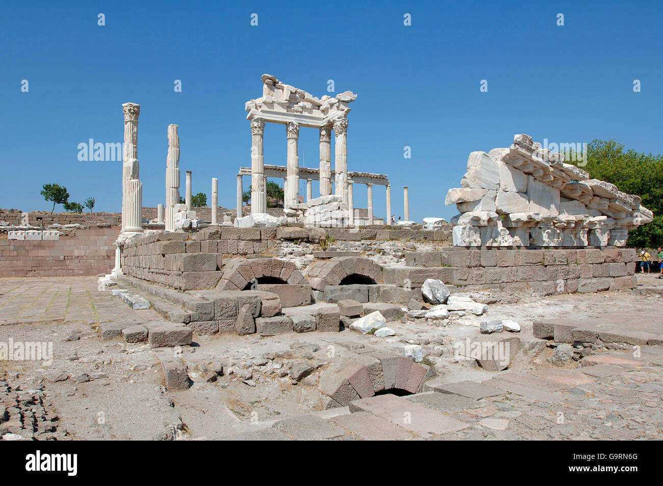 Pergamon hi-res stock photography and images - Alamy