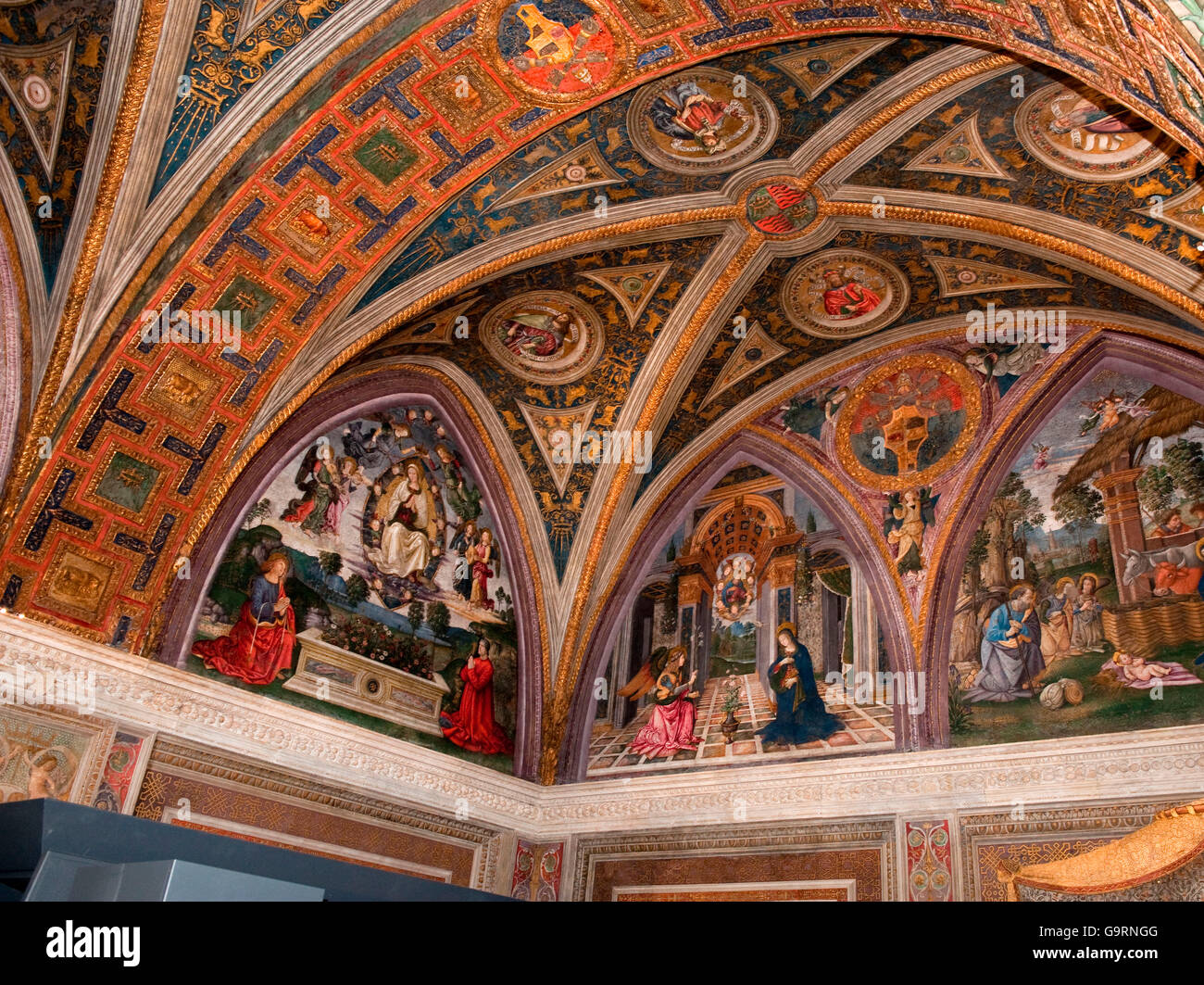 frescos by Raphael, Room of Constantine, Fresco, Fresko, Raphael's ...