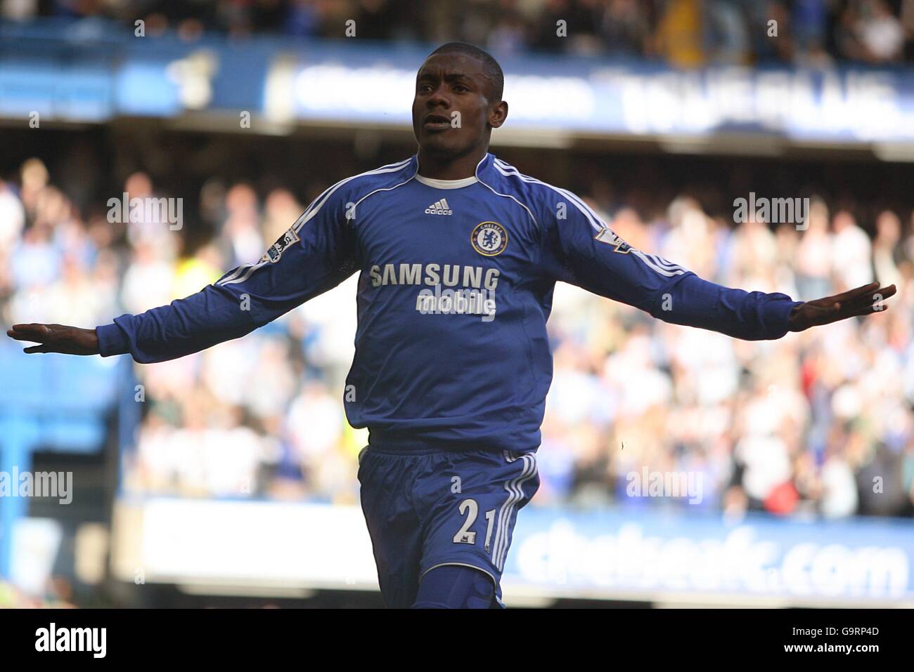Chelsea's Salomon Kalou celebrates his equalizer late in the game Stock ...