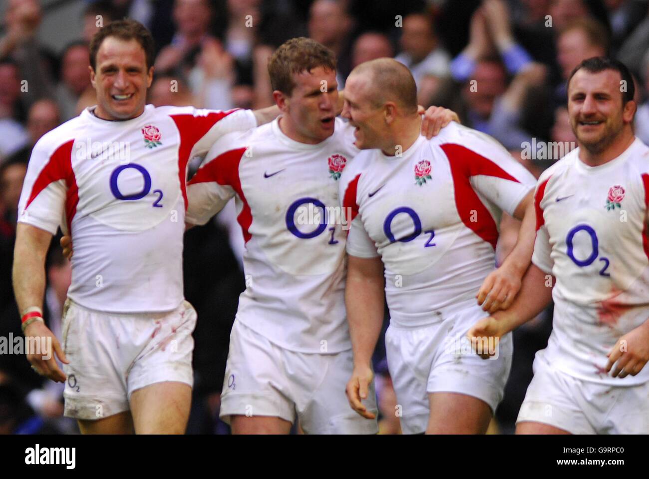 Rugby union celebrating cheering team hi-res stock photography and ...