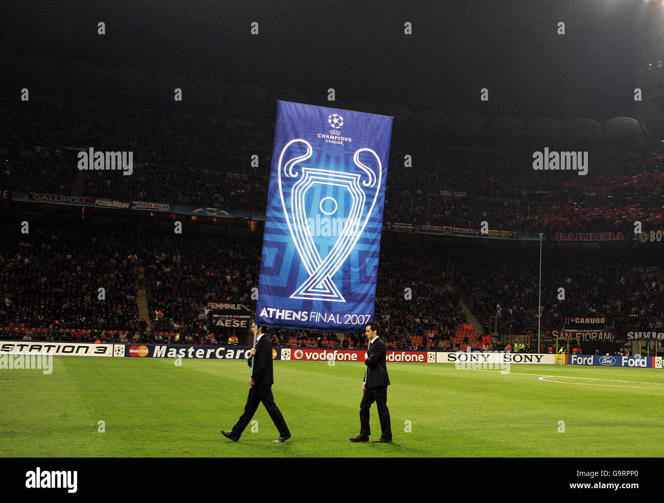 Soccer - UEFA Champions League - First Knockout Round - Second Leg - AC ...
