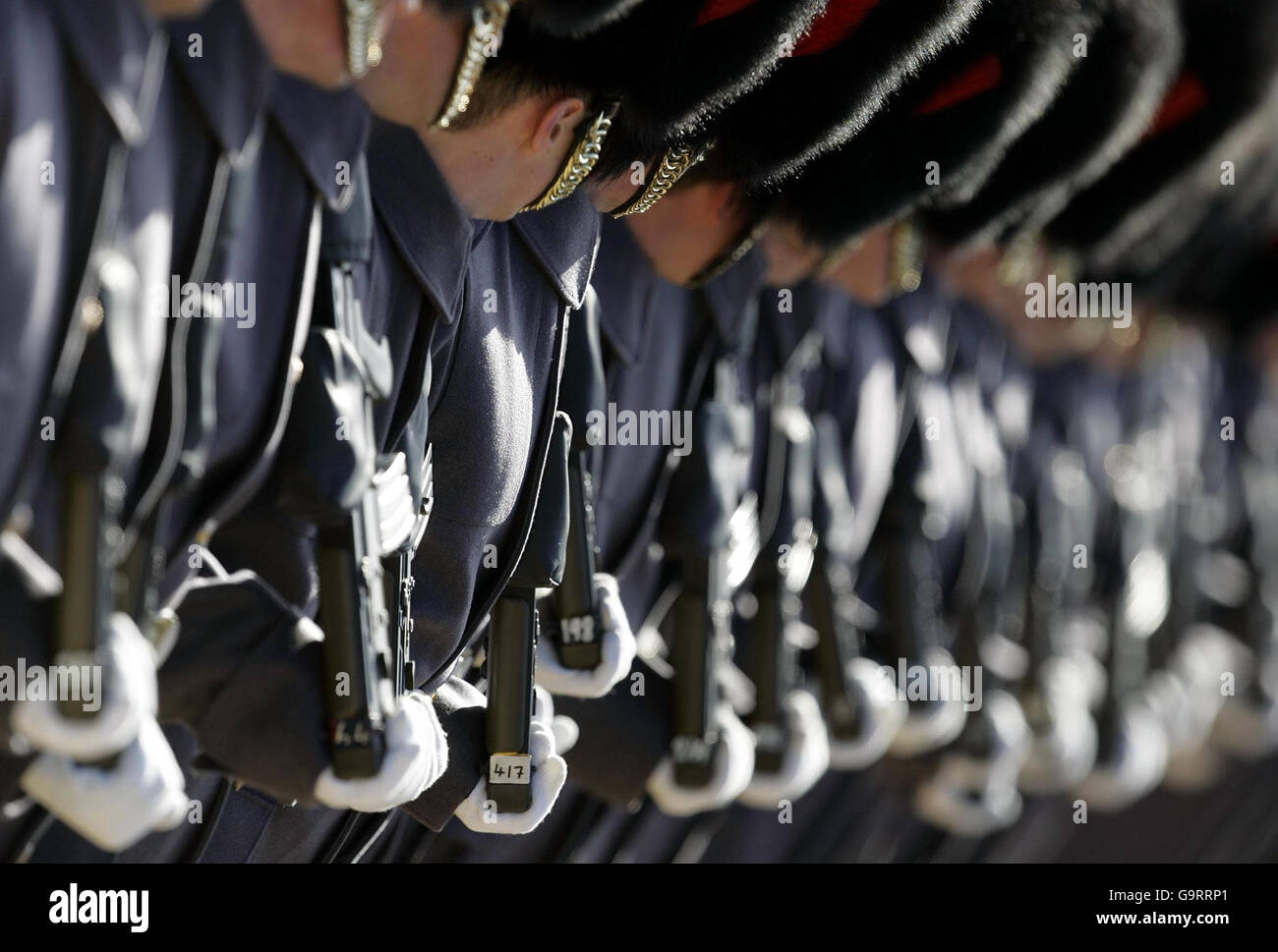 Guard position hi-res stock photography and images - Alamy