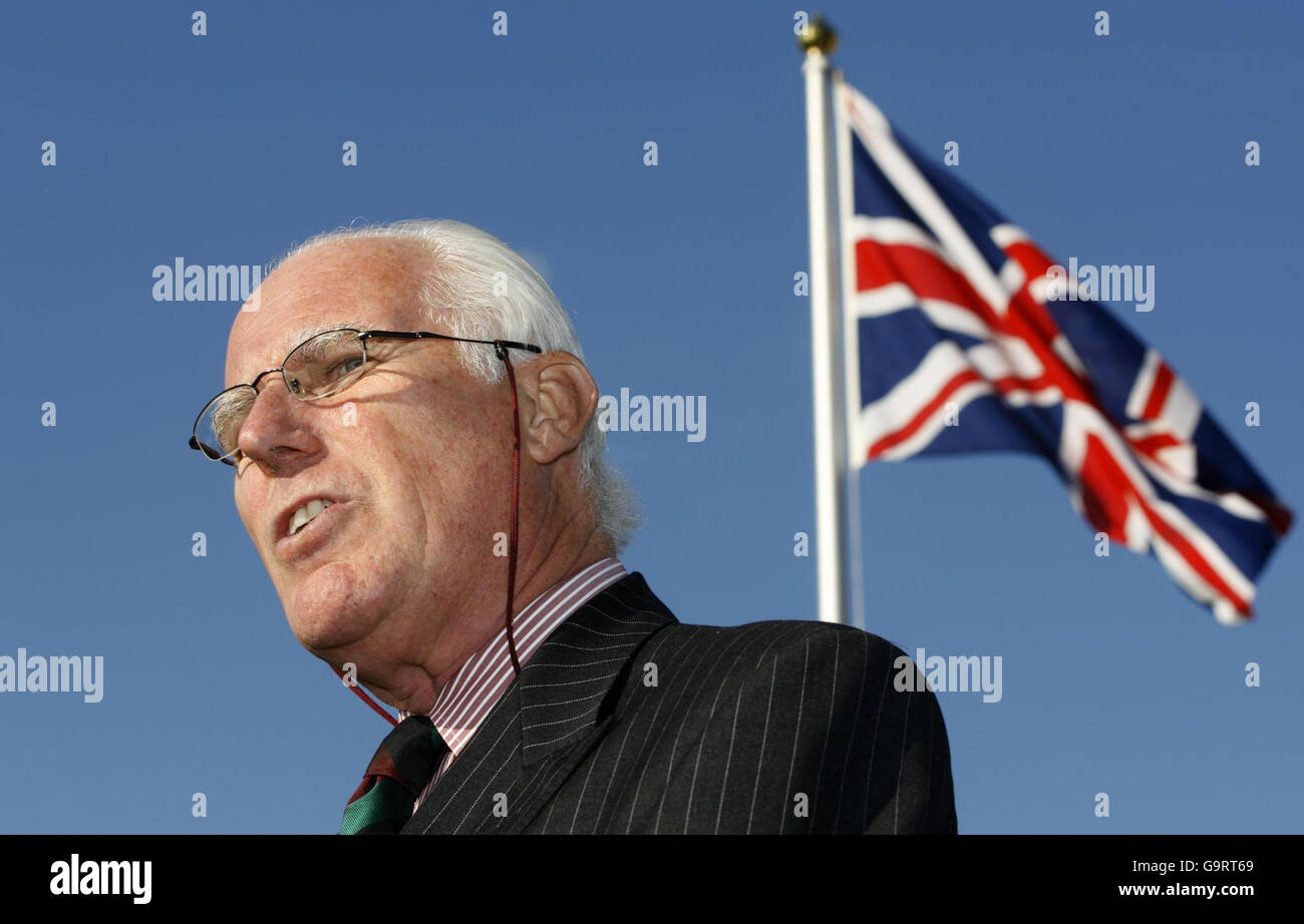 Colonel David Black, a former commanding officer of the Queen's ...