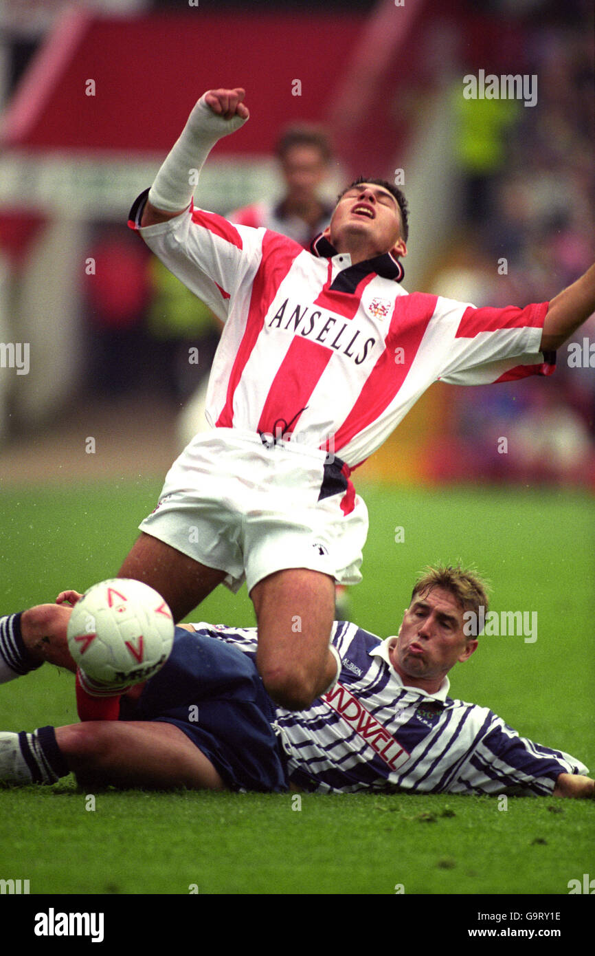 Ware l hi-res stock photography and images - Alamy