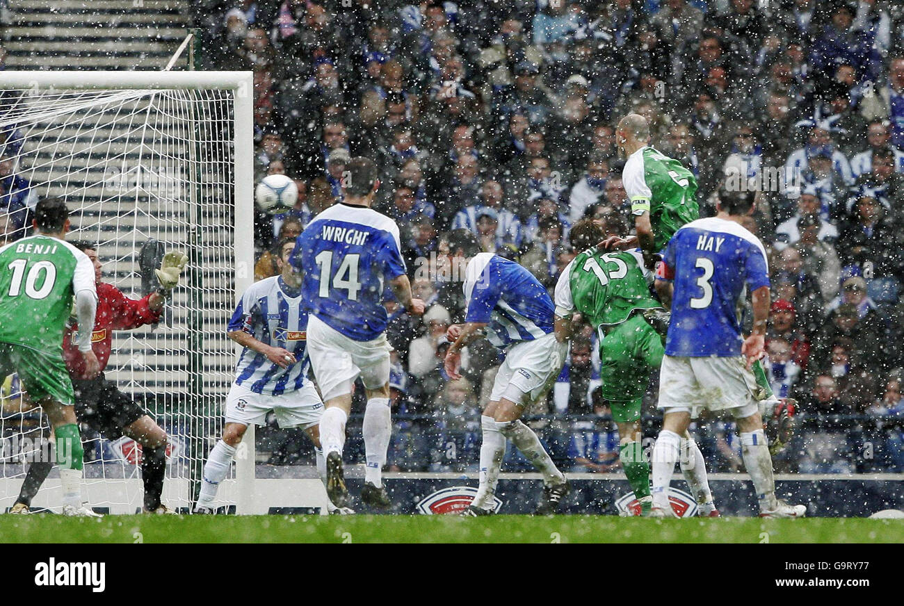 Hibernian's Rob Jones (second from right) scores during the CIS ...