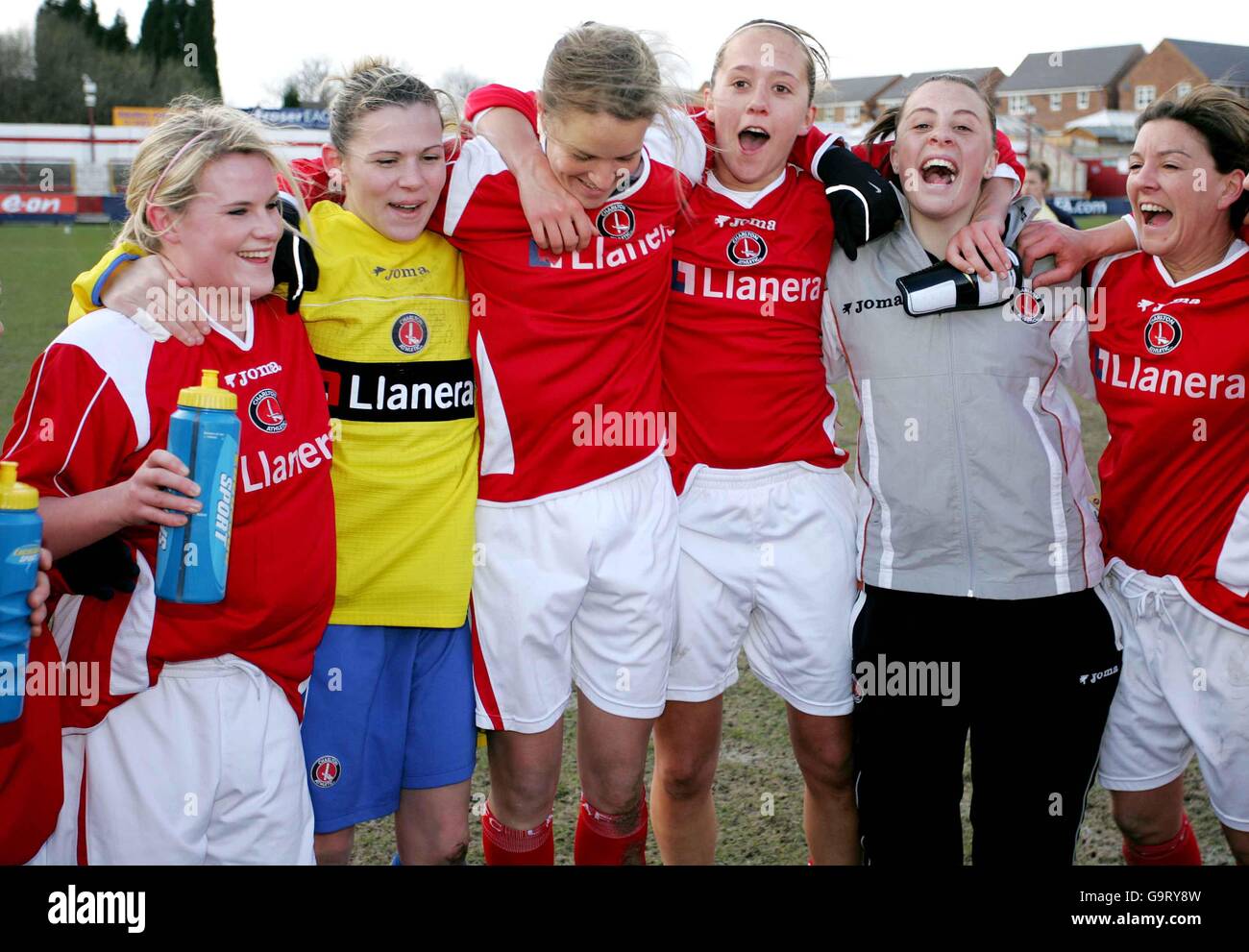 Charlton Athletic players celebrate their victory during the Womens FA ...