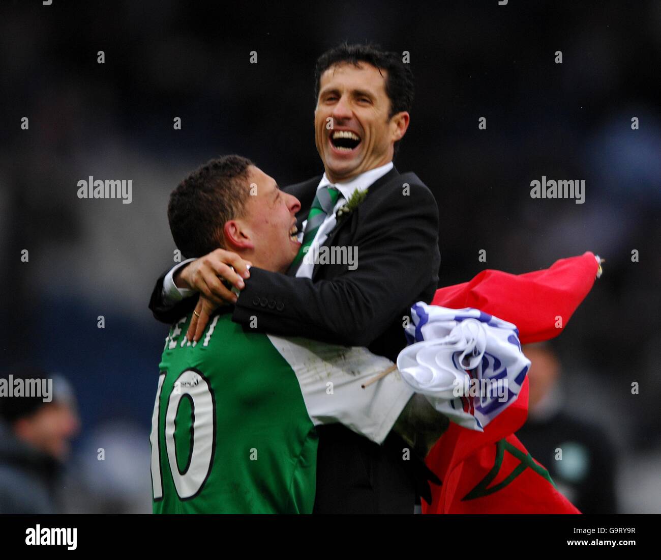 Hibernian manager John Collins celebrates his sides victory in the CIS ...
