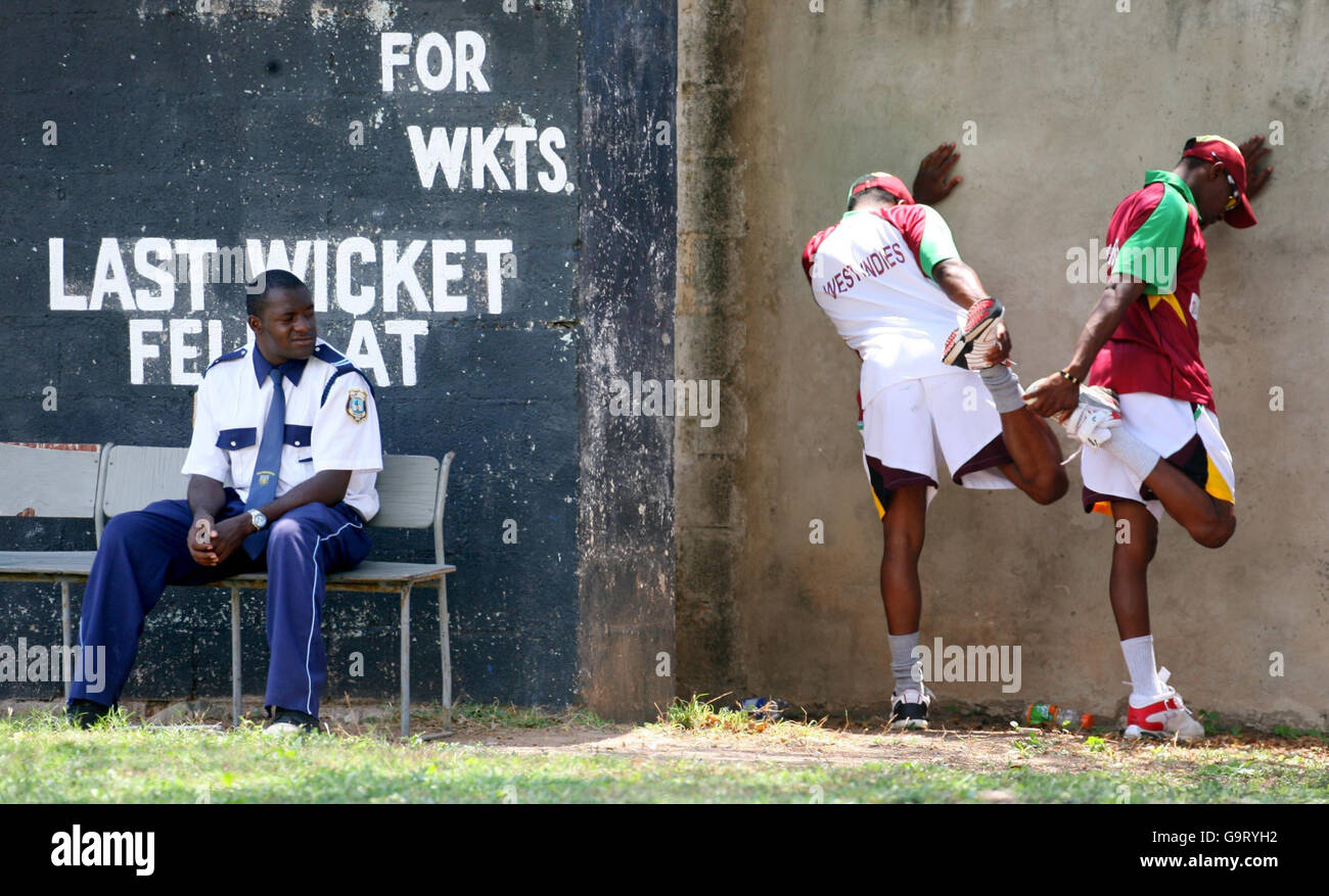 Cricket warm up stretching hi-res stock photography and images - Alamy