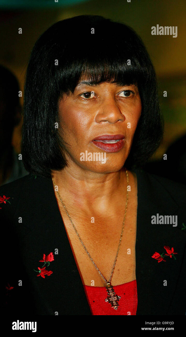 Primer Ministro Portia Simpson Miller