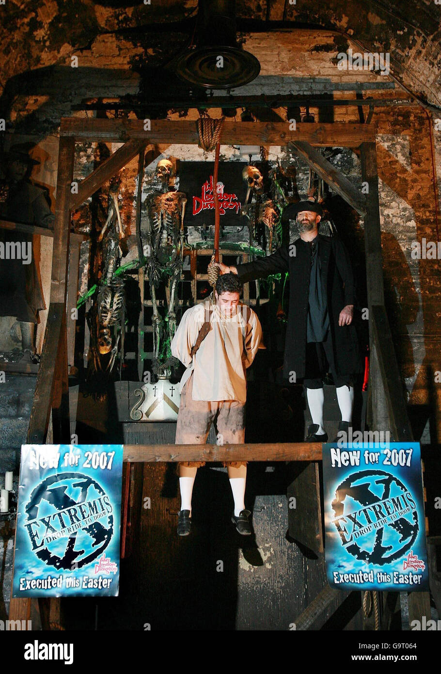 Drop of doom ride hi-res stock photography and images - Alamy