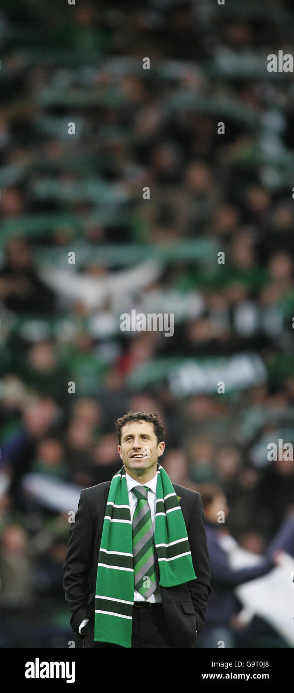 Sport football action collins john hi-res stock photography and images ...