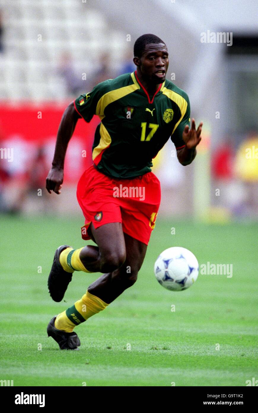 Cameroon international marc vivien foe hi-res stock photography and ...