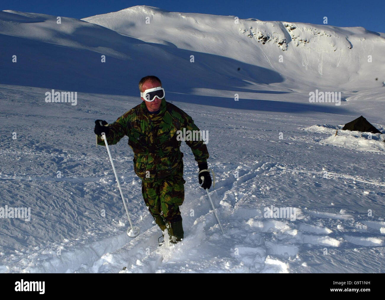 Royal marine reserve commando captain cormac hamilton hi-res stock ...
