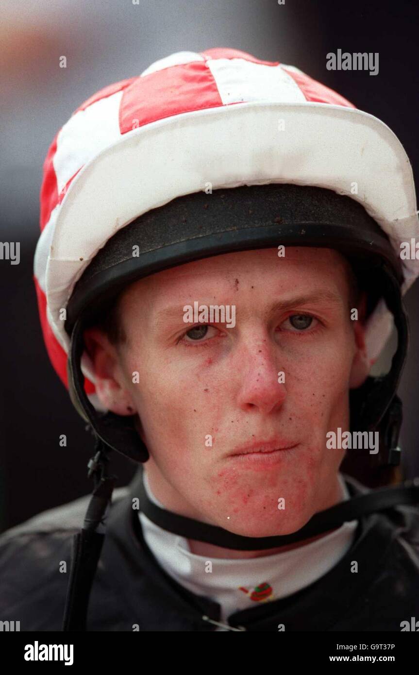 Horse racing may meeting chester hi-res stock photography and images ...