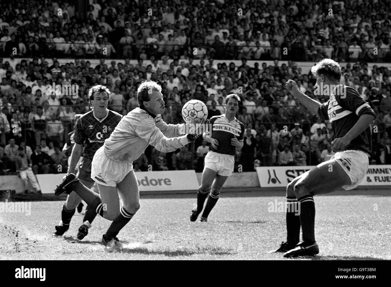 Soccer - Chelsea v Middlesbrough - Stamford Bridge. Stephen Pears ...